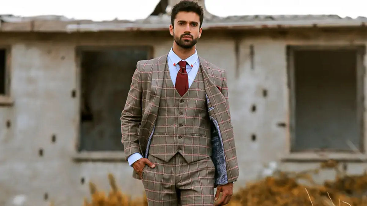 Elegance and Comfort from Start to Finish: Slim Fit Vested Men Suit – Wessi